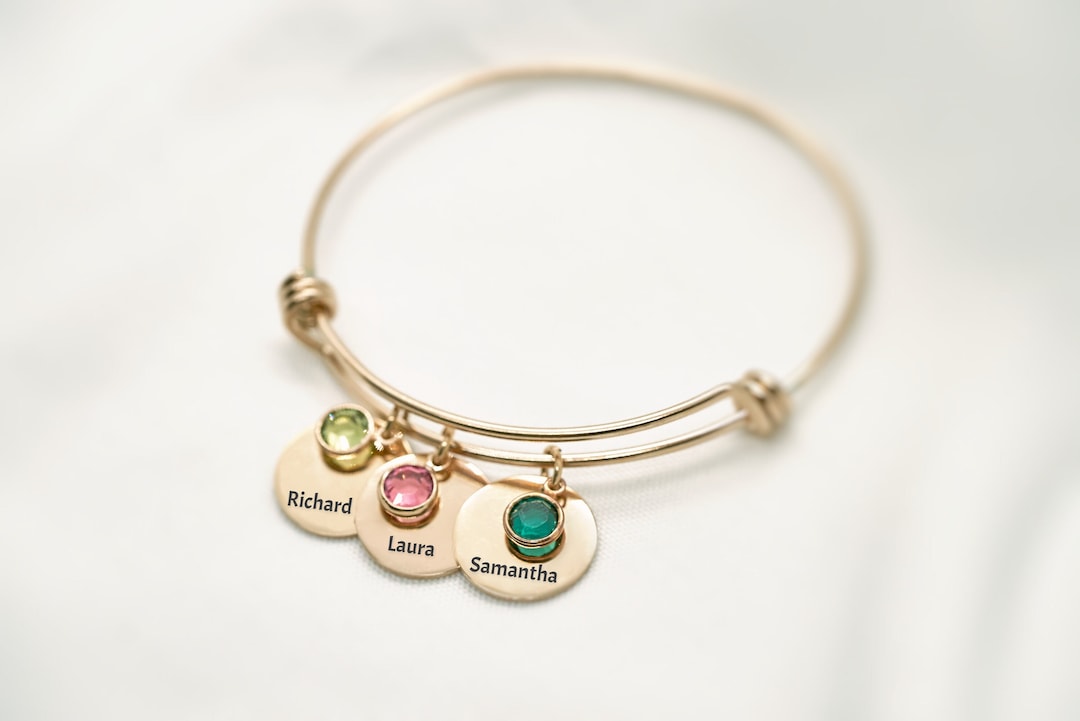 Custom Name Engraved Charm Bracelet Personalized Mom Bracelet With Kids ...