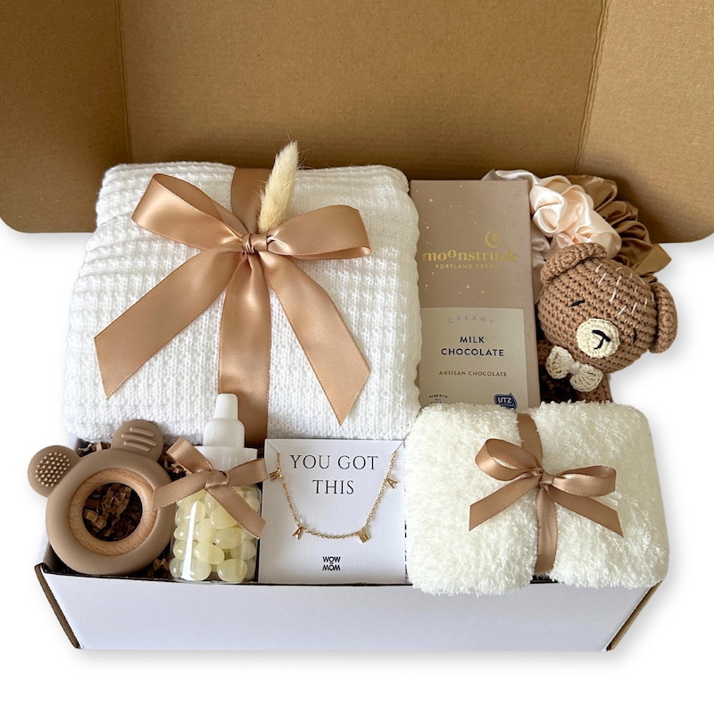 Mom to Be Gift - 60+ Gift Ideas for 2024