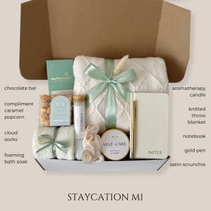 Future Mom Pregnancy Care Package, Expecting Mommy Gift Box, New Mom to ...