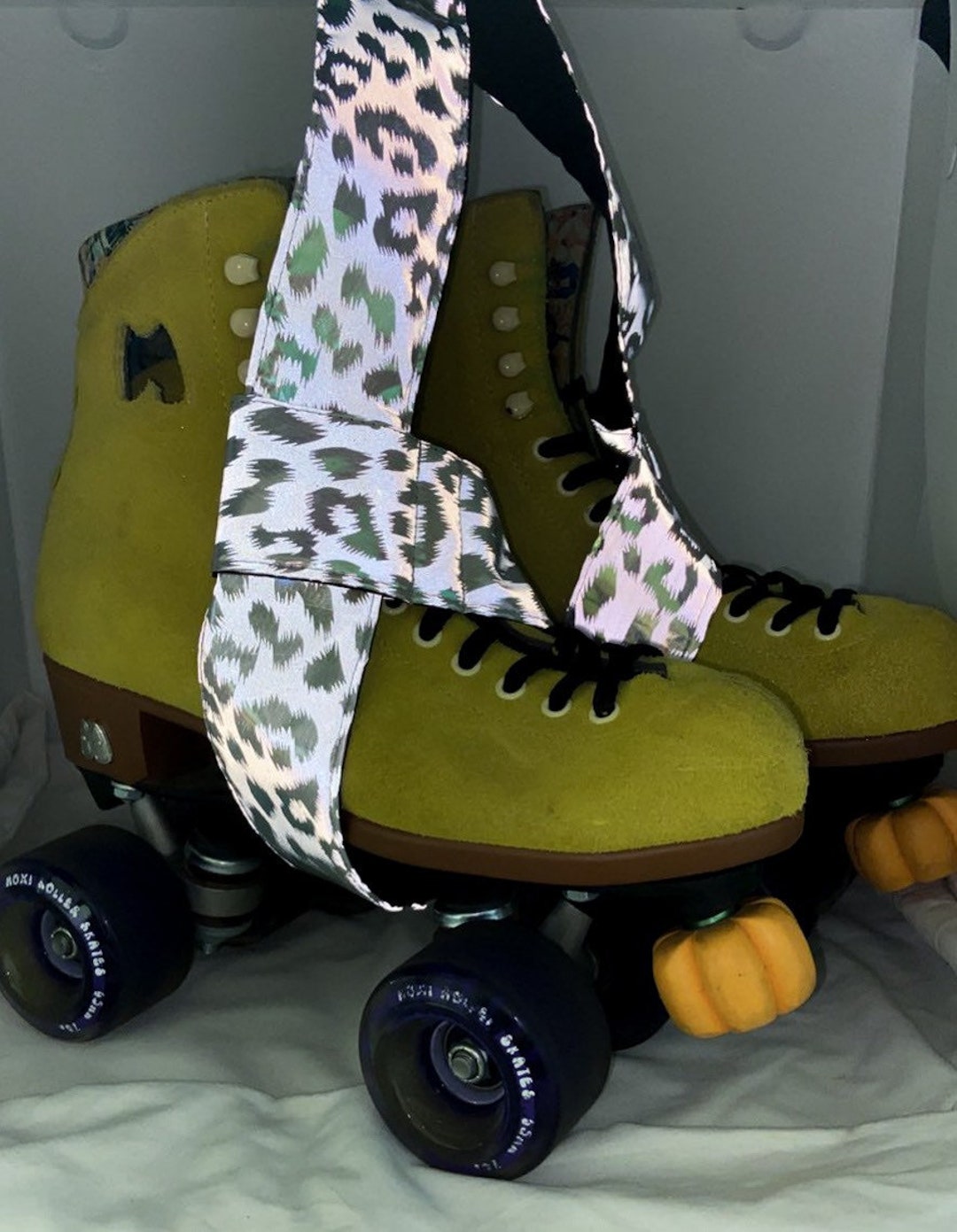 Reflective Leopard Print Roller Skate Carrying Leash - Etsy