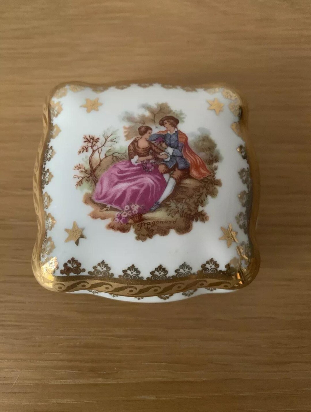 La Reine Limoges Lidded Trinket Box- Courting Couple - Pill Box - Etsy