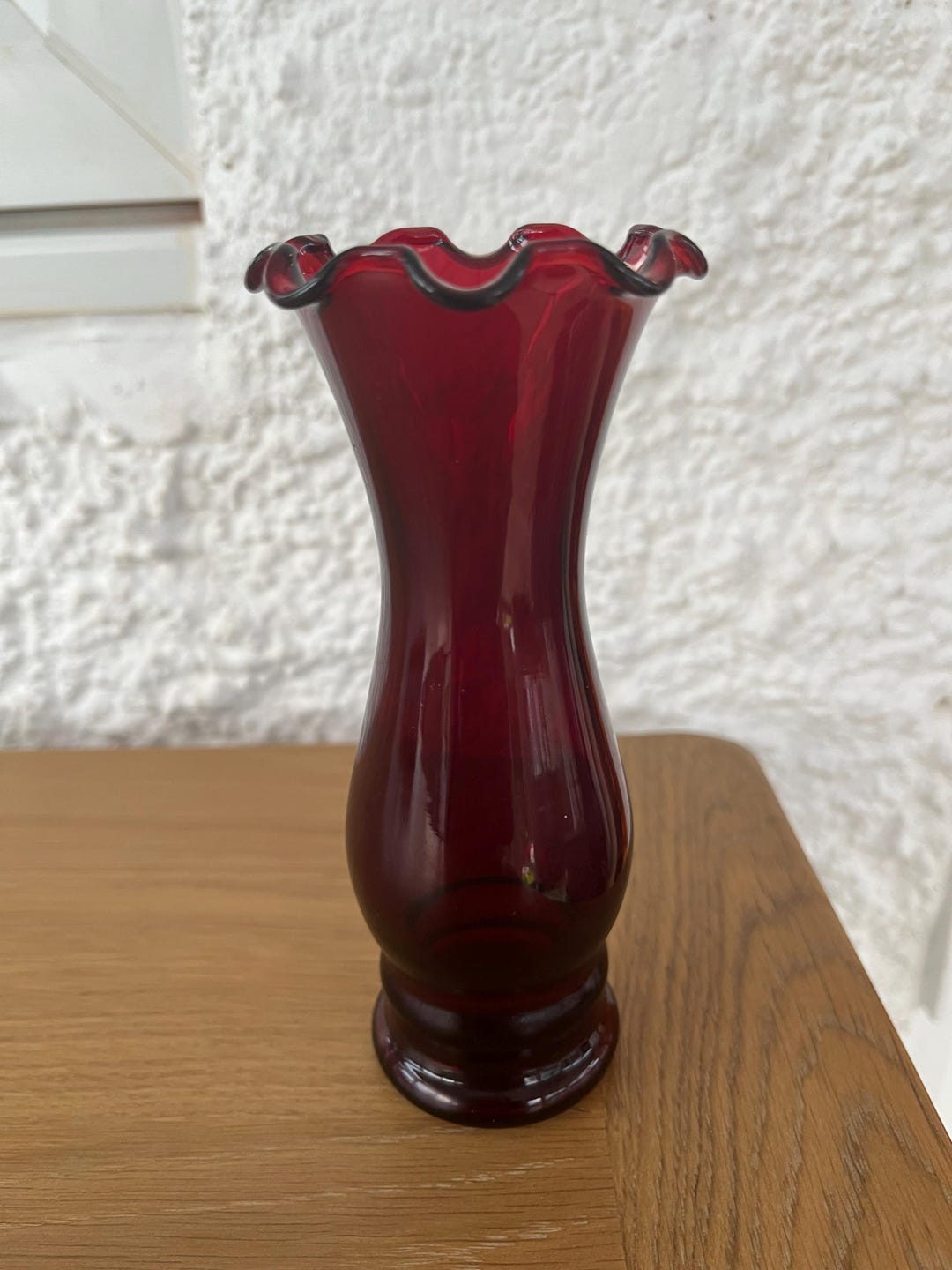 Anchor Hocking Ruby Red Glass Bud Vase – Ruffled Edge, Bulbous Body ...