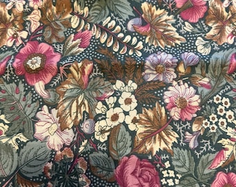 Coastal Cottages Fabric Coastal Cottages by Stitchyrichie Summer Beach ...