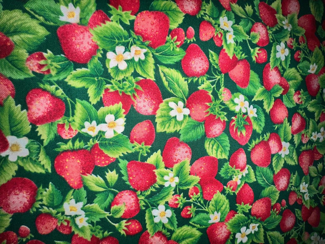 1/2 Yd Vintage Allover Strawberry Print by VIP Cranston Cotton Fabric ...