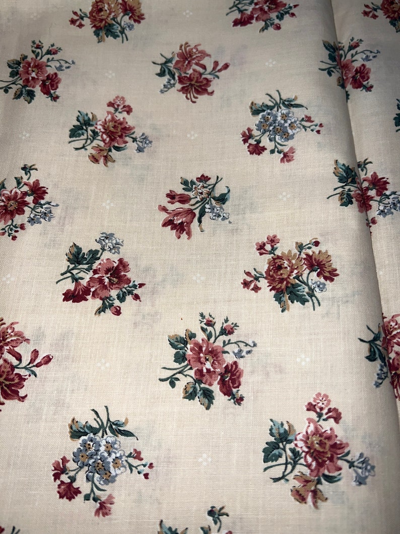 1/2 Yd Vintage All Over Flowers by VIP Cranston Cotton Fabric - Etsy