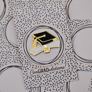 Graduation Enamel Pin Graduation Hat Smily Face University Token Gift ...