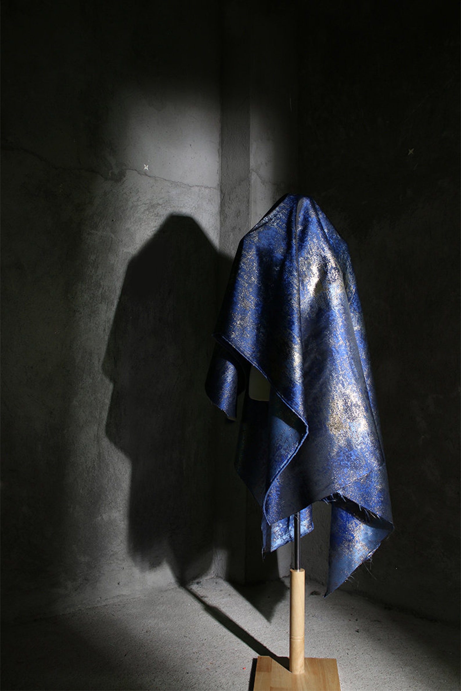 Gradient Color Fabric, Cracked Textured Fabric, Gilt Jacquard Fabric ...