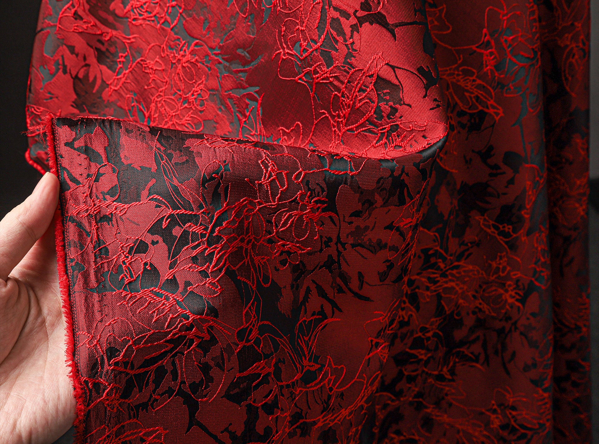 Red Jacquard Fabric- Floral Fabric- Irregular Pattern Fabric- 3D ...