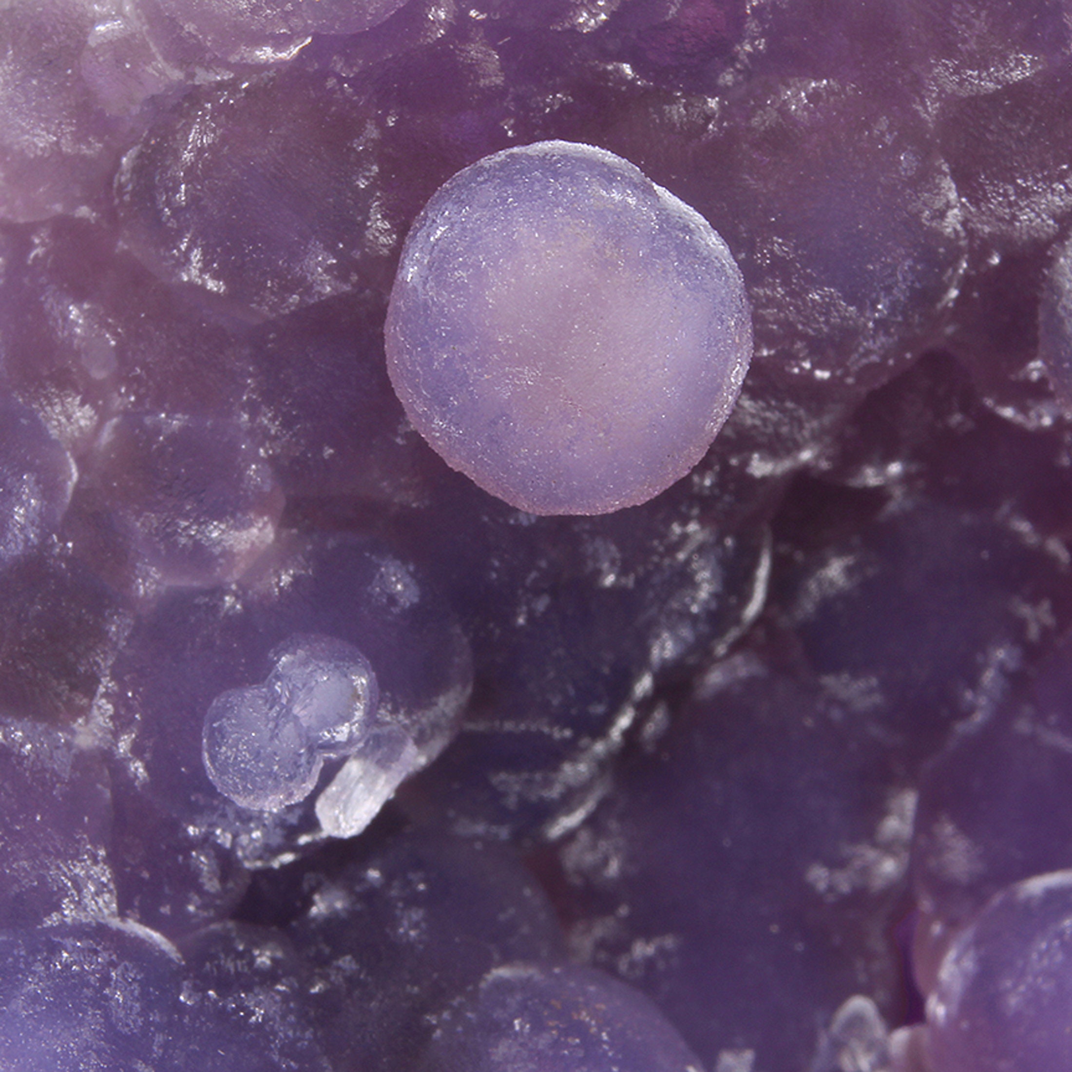 Quartz / (variety - Chalcedony) / (variety - Agate) / (Grape Chalcedony ...