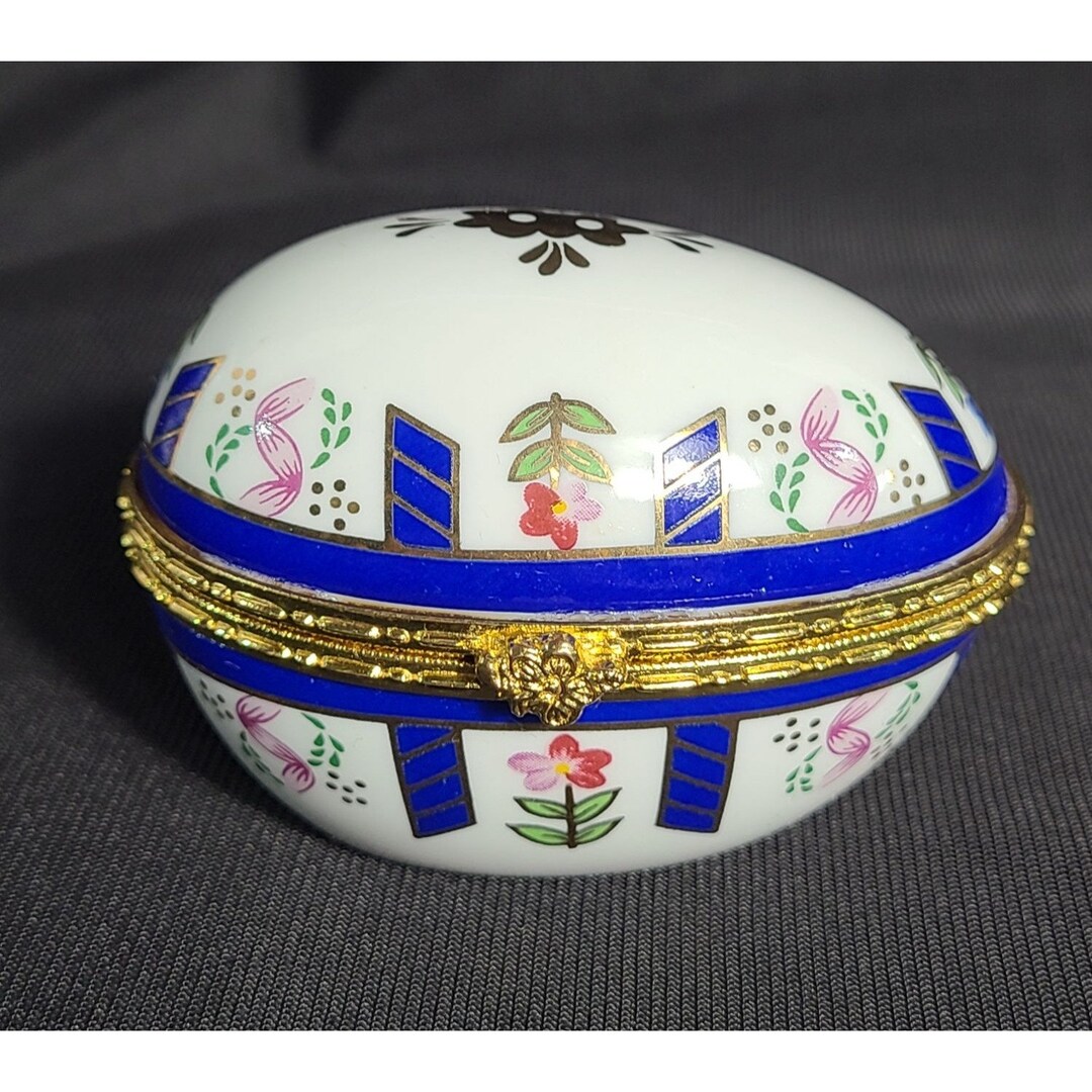 Pretty Vintage Porcelain Floral Egg Trinket Box - Etsy