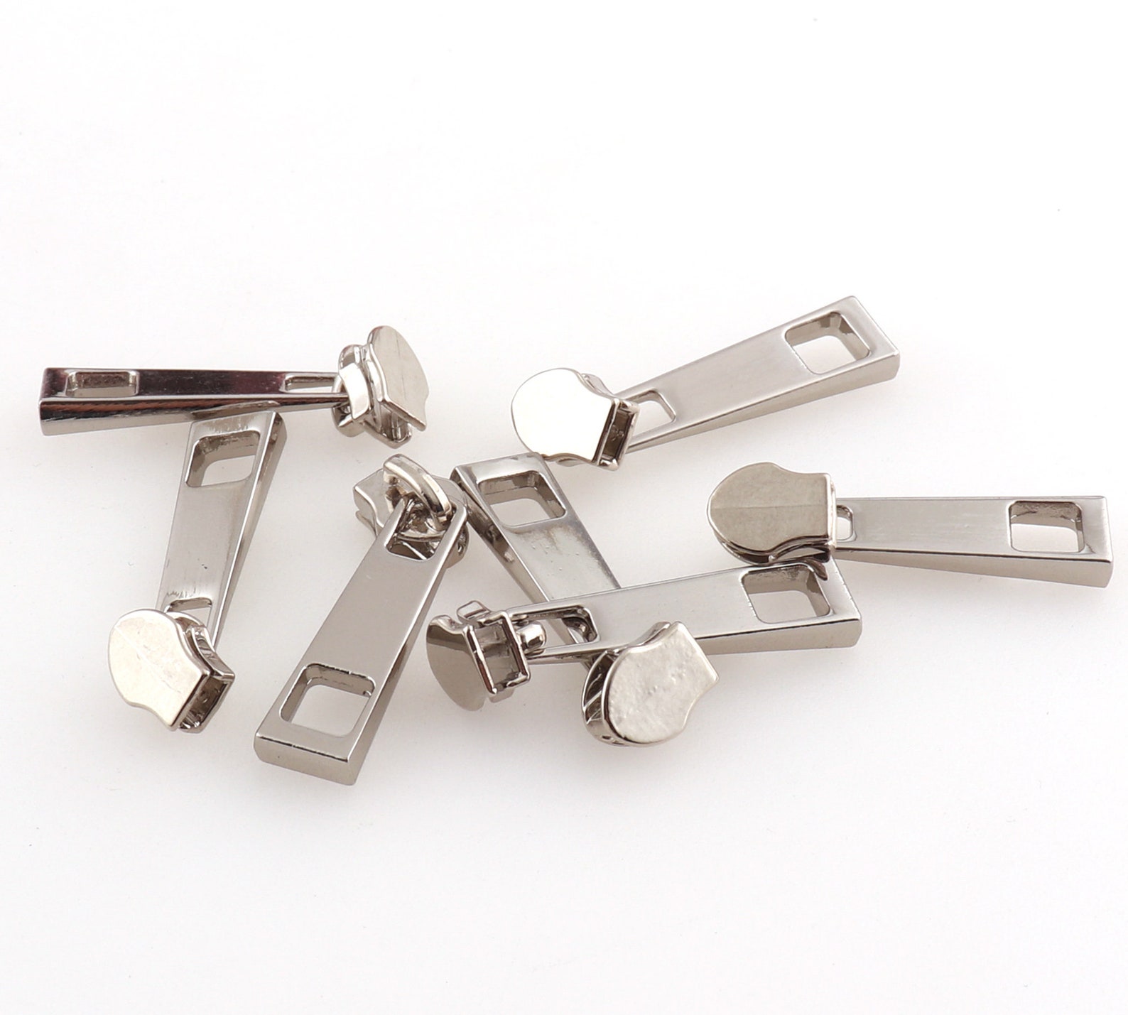 Zipper Pulls,zipper Heads With Silver Color, Zipper Sliders of Size 3 ...