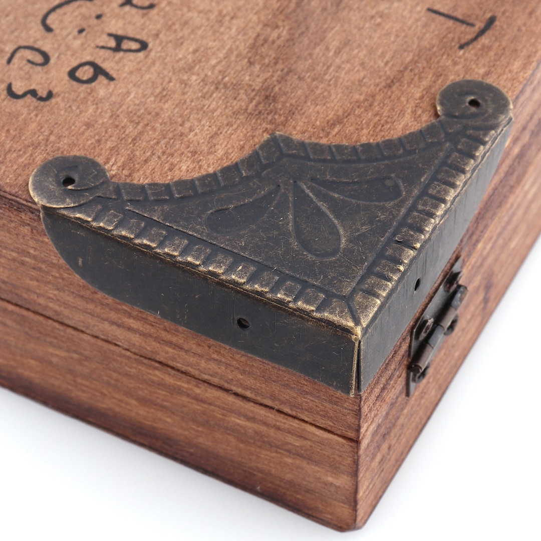 Metal Vintage Book Corner Protector Book Scrapbook 56*56*13mm Album ...