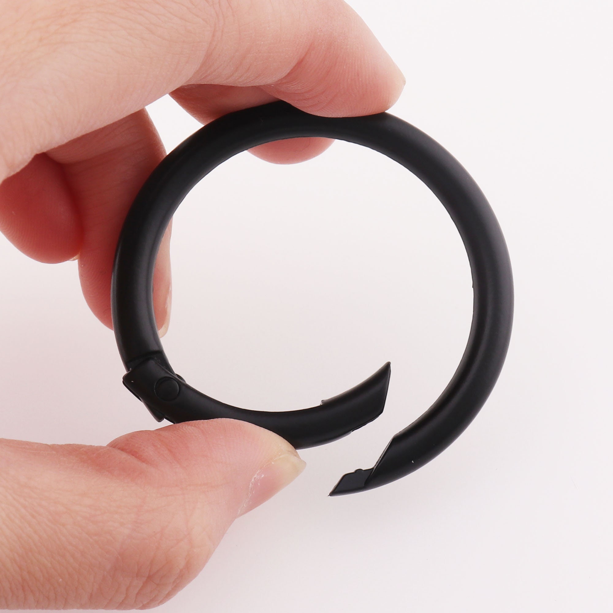 Spring Gate Ring Black Color O-rings Metal O Rings Spring Ring Clasp ...