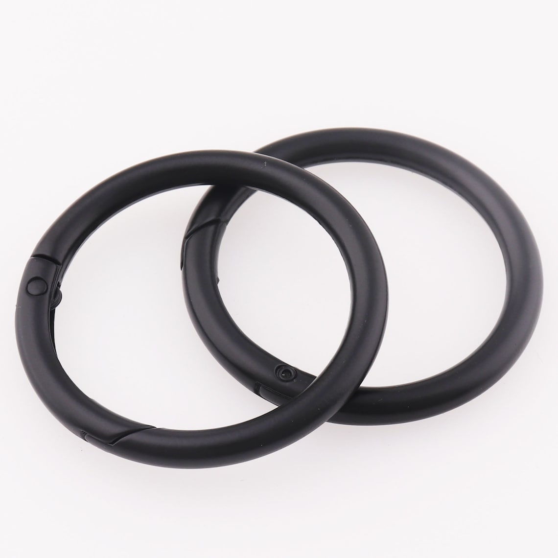 Spring Gate Ring Black Color O-rings Metal O Rings Spring Ring Clasp ...