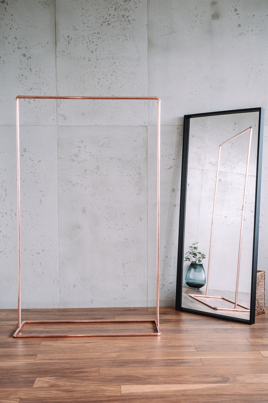 Industrial Minimal Pipe Clothing Rail / Copper Garment Rack / | Etsy