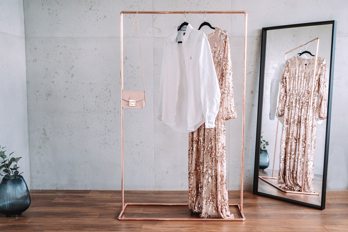 Industrial Minimal Pipe Clothing Rail / Copper Garment Rack / | Etsy