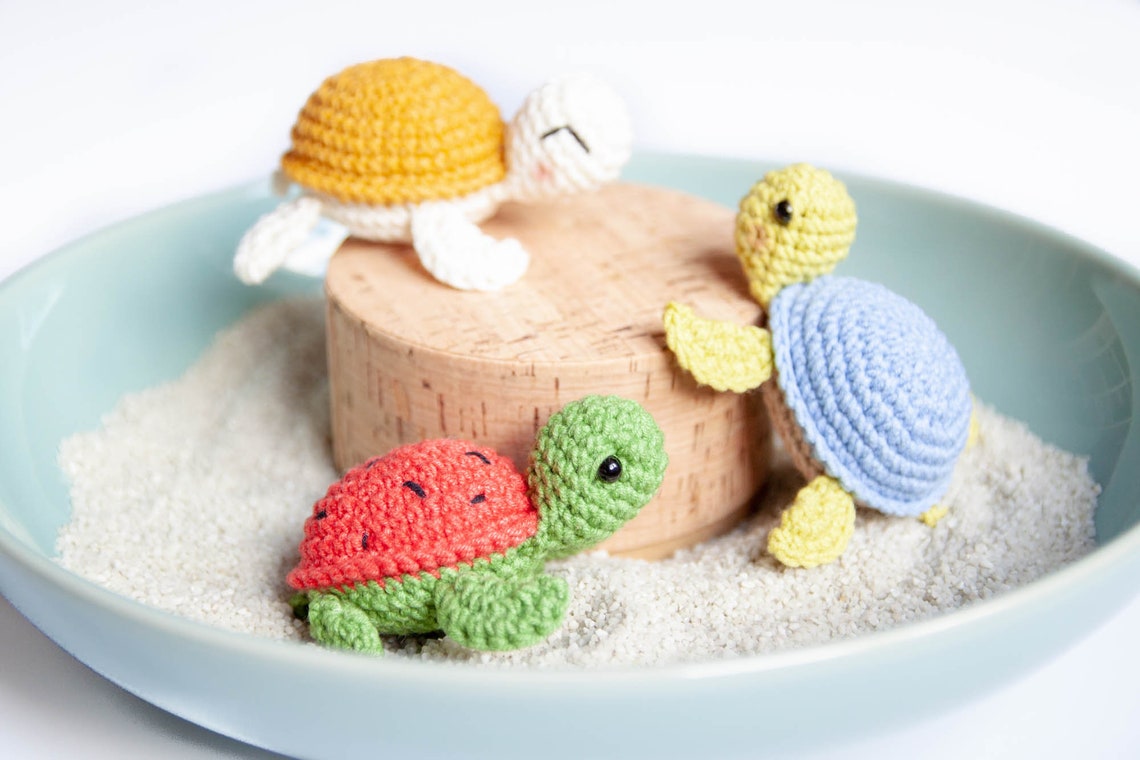 Crochet KIT: Tiny Turtle/ Kit for Beginners/ Tortoise Baby - Etsy