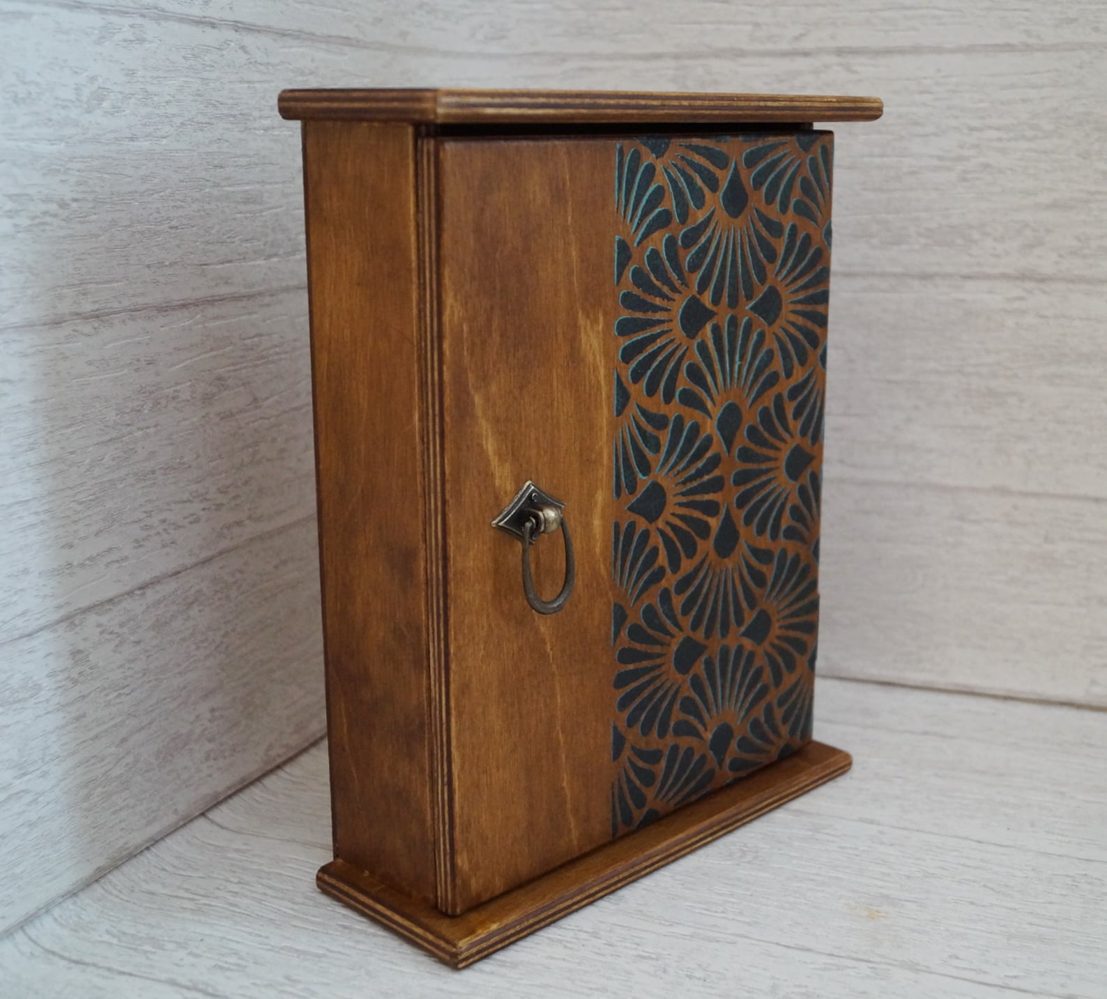 Wooden Key Cabinet - Key Holder for Wall - Etsy