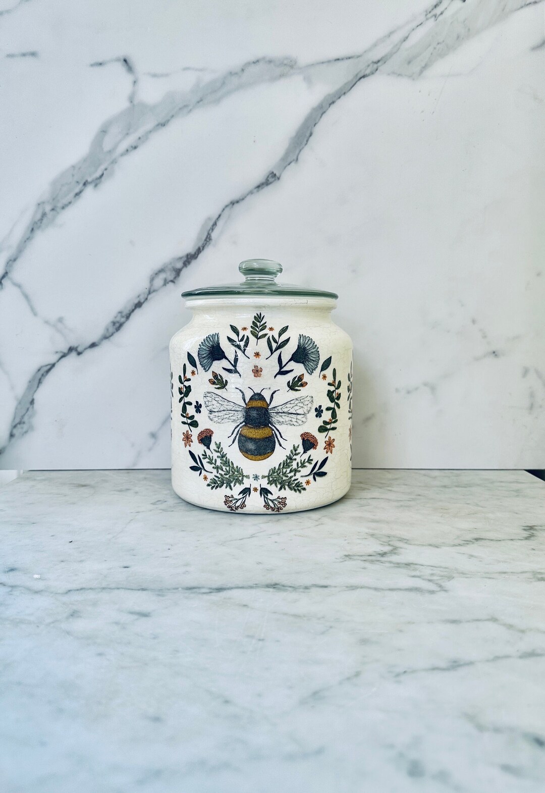 Bee Cookie Jar, Honey Bee Canister, 1/2 Gallon, 64 Ounce, H8" X W6 ...