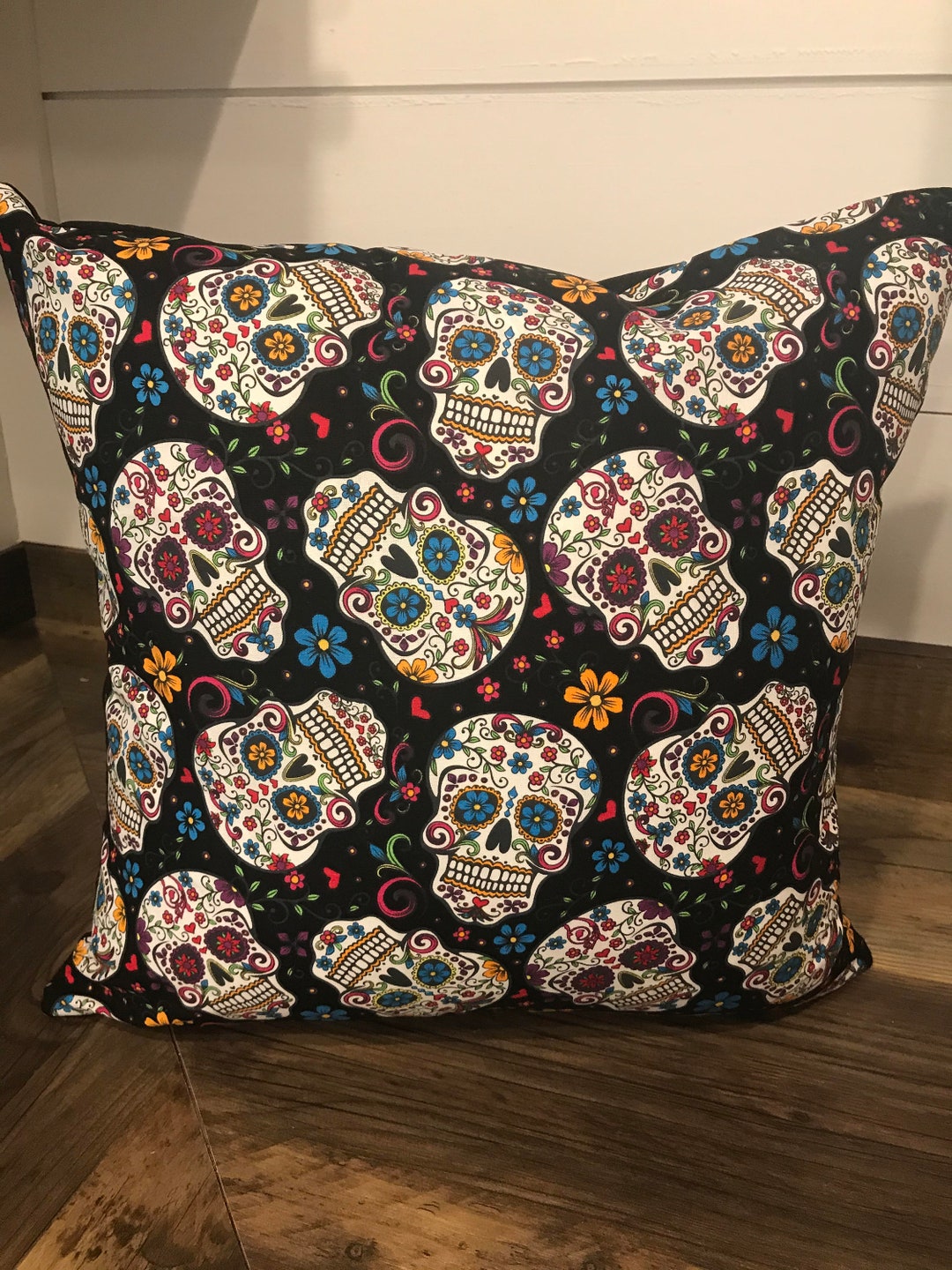 Sugar Skulls Pillow / Day of the Dead Pillow / Halloween - Etsy