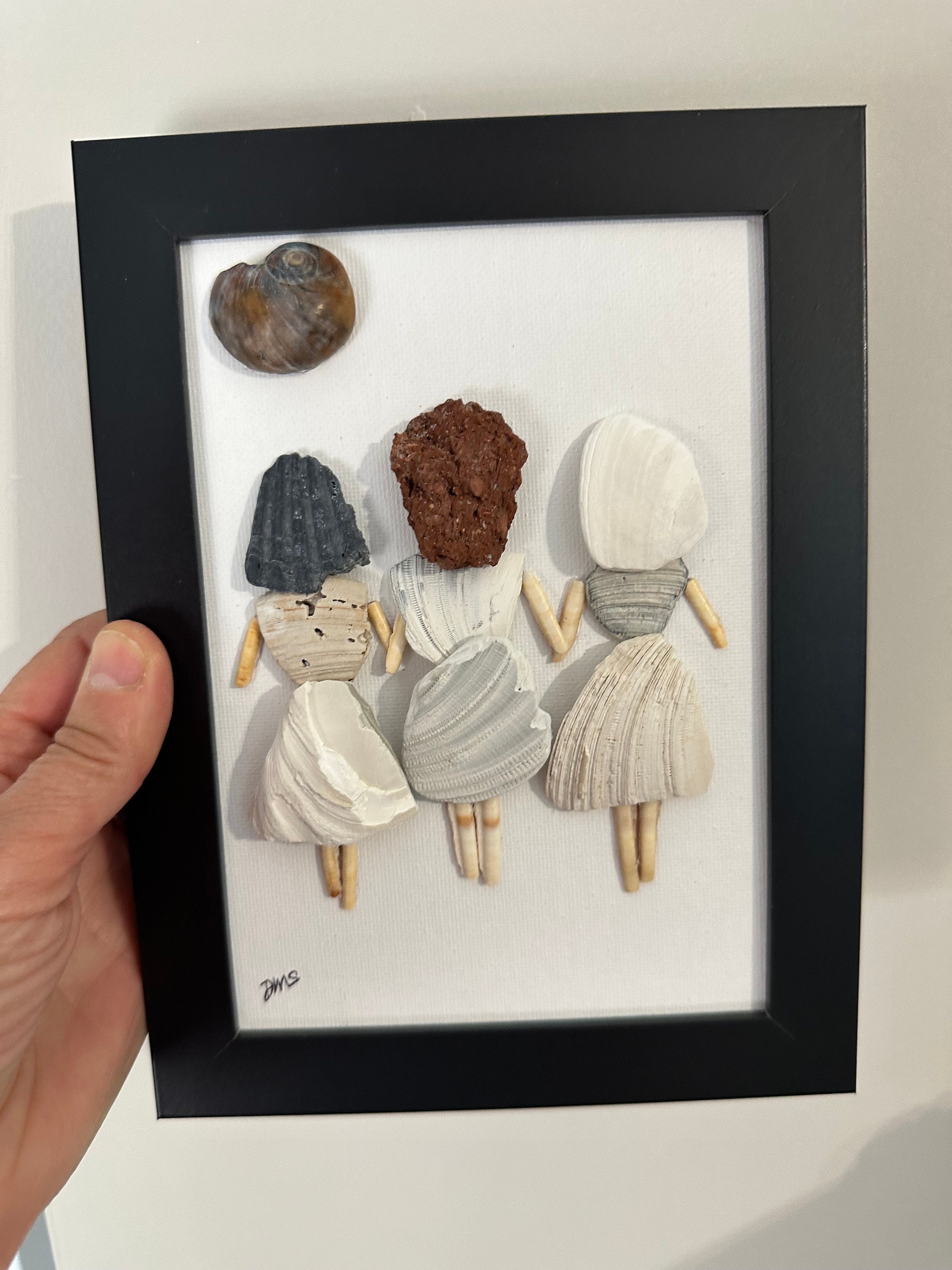 Three Girls/sisters/friends Shell People Art - Etsy