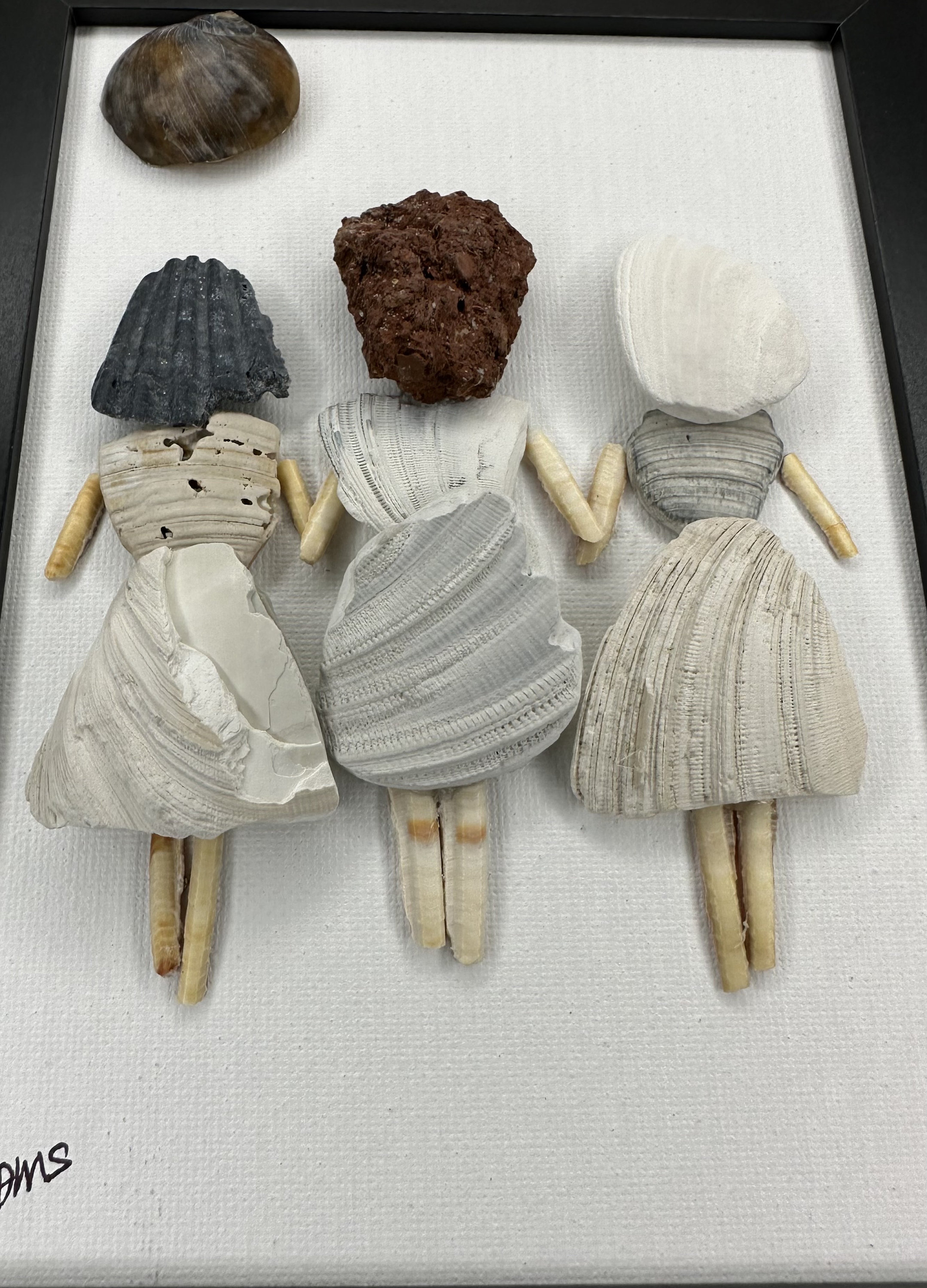 Three Girls/sisters/friends Shell People Art - Etsy