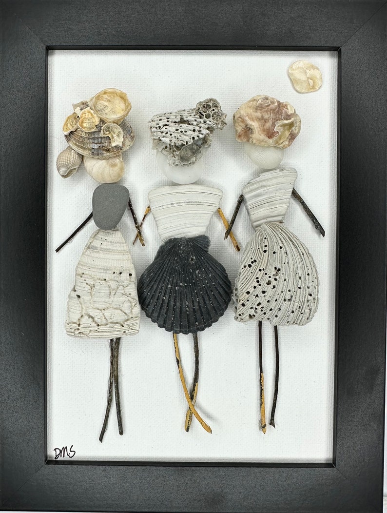 Three Ladies/sisters/friends Shell People Art - Etsy