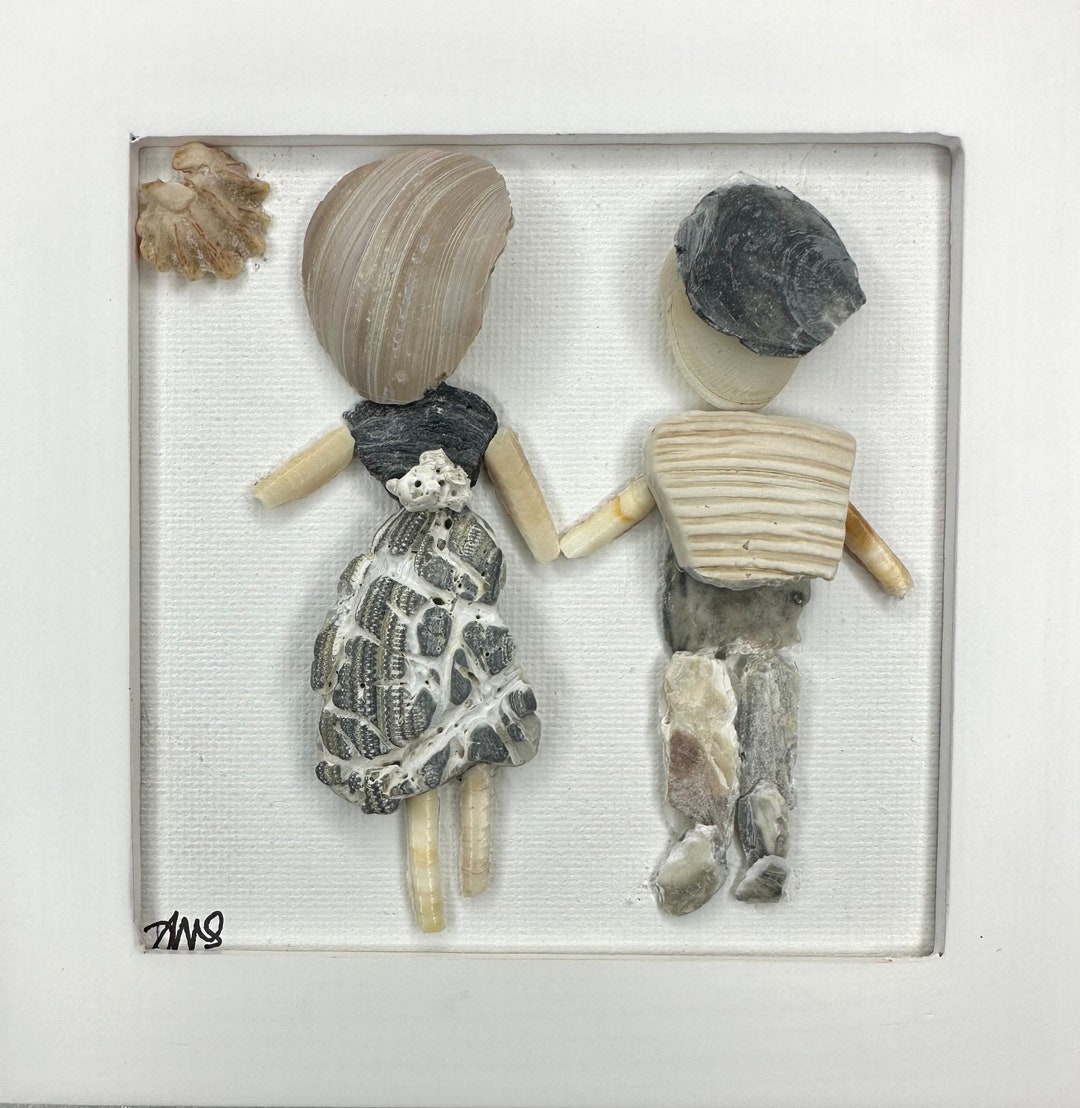 Cute Couple Shell People Art Small - Etsy