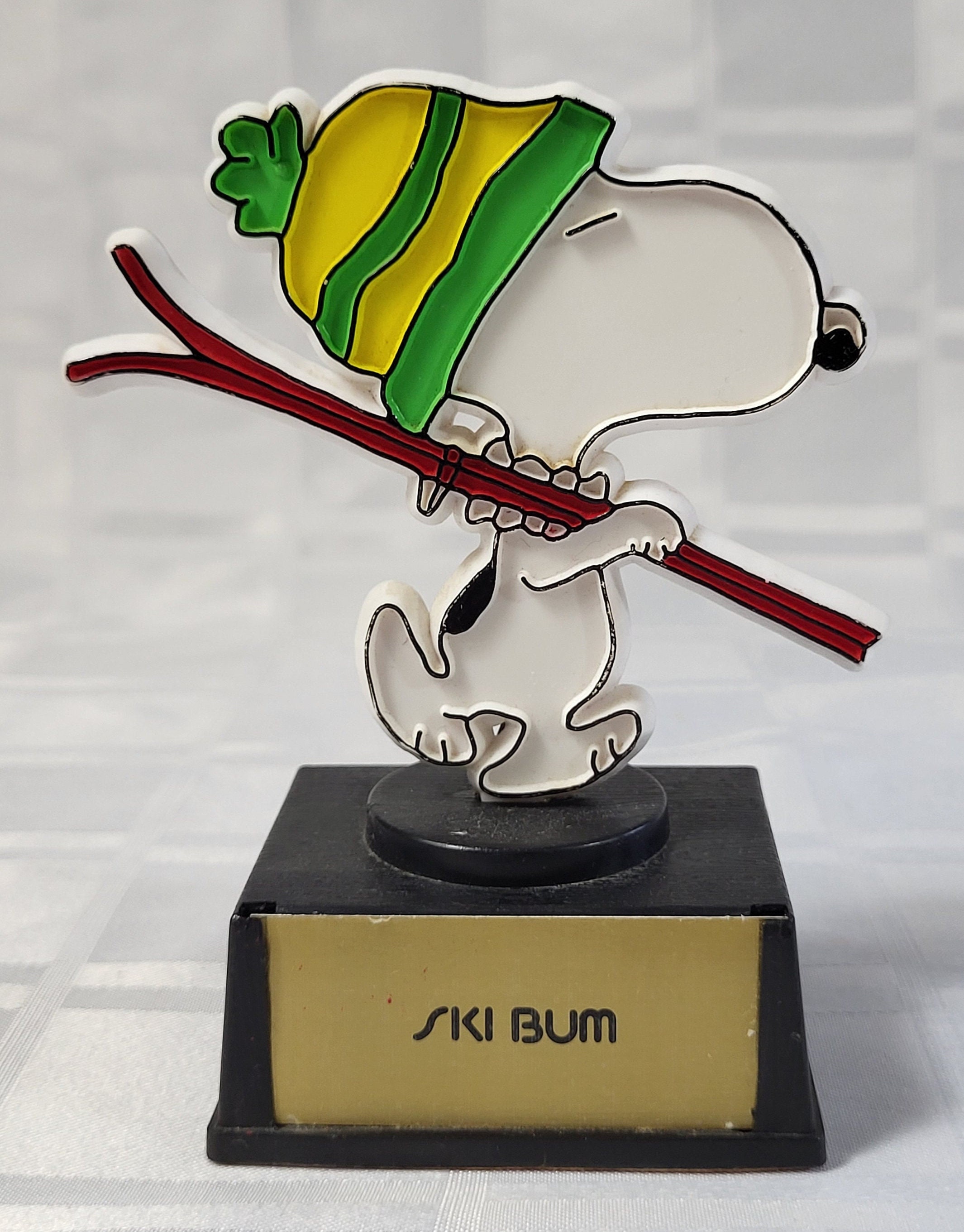 Snoopy Ski Bum Trophy Shelf Home Decor Peanuts Charlie Brown Skiing Vintage - Etsy
