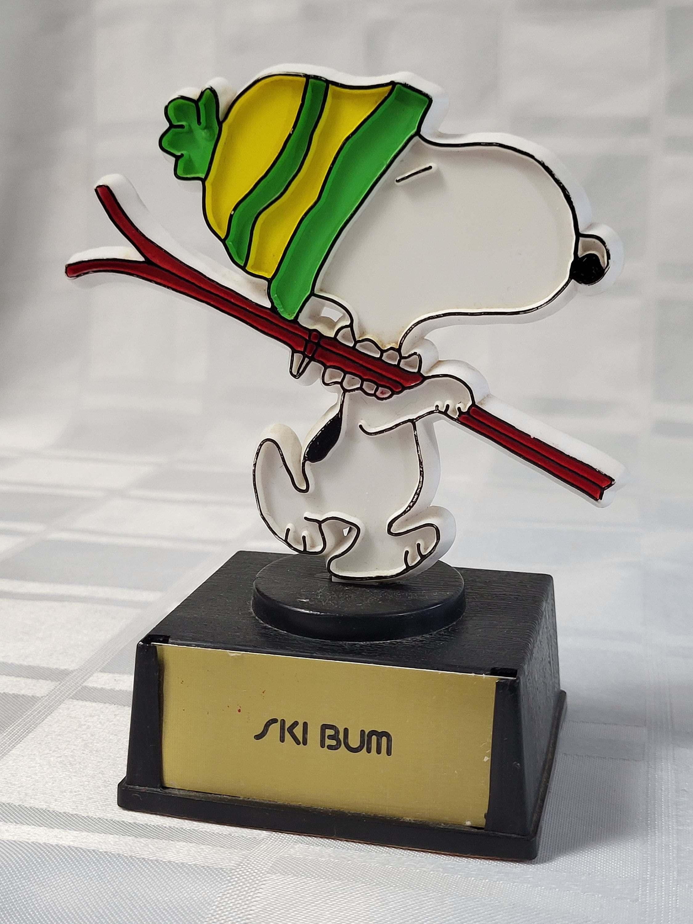 Snoopy Ski Bum Trophy Shelf Home Decor Peanuts Charlie Brown Skiing Vintage - Etsy