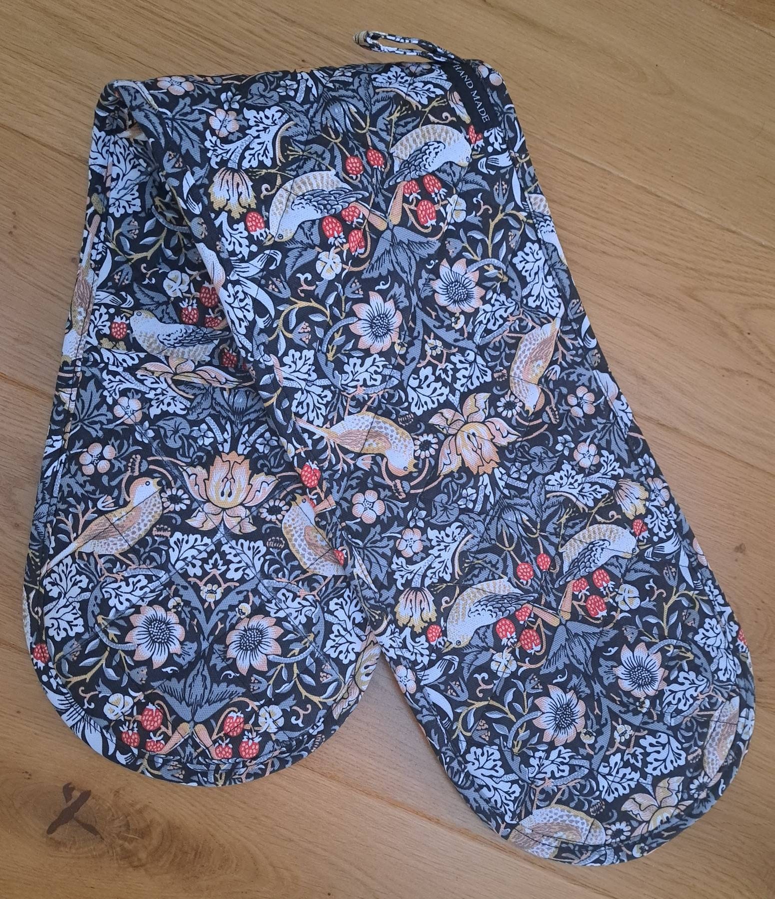 William Morris Strawberry Thief Quilted Oven Gloves - Etsy