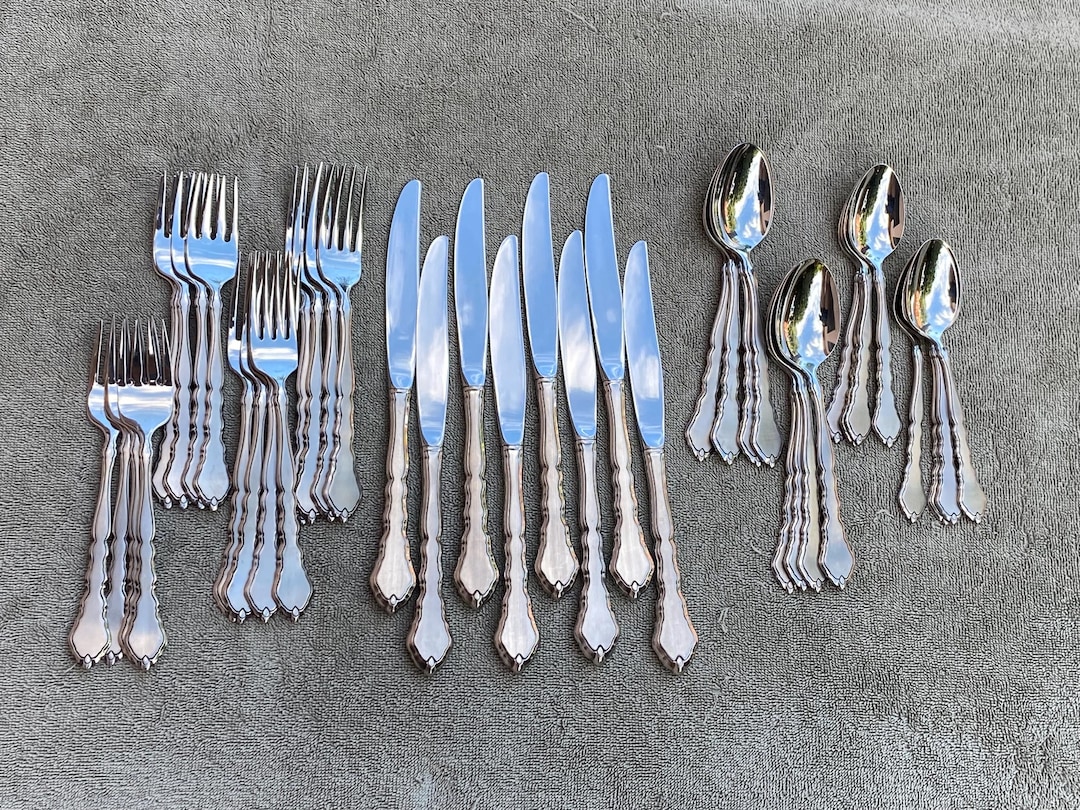 Oneida Satinique Community Stainless Flatware 40 Piece Set, Service for ...