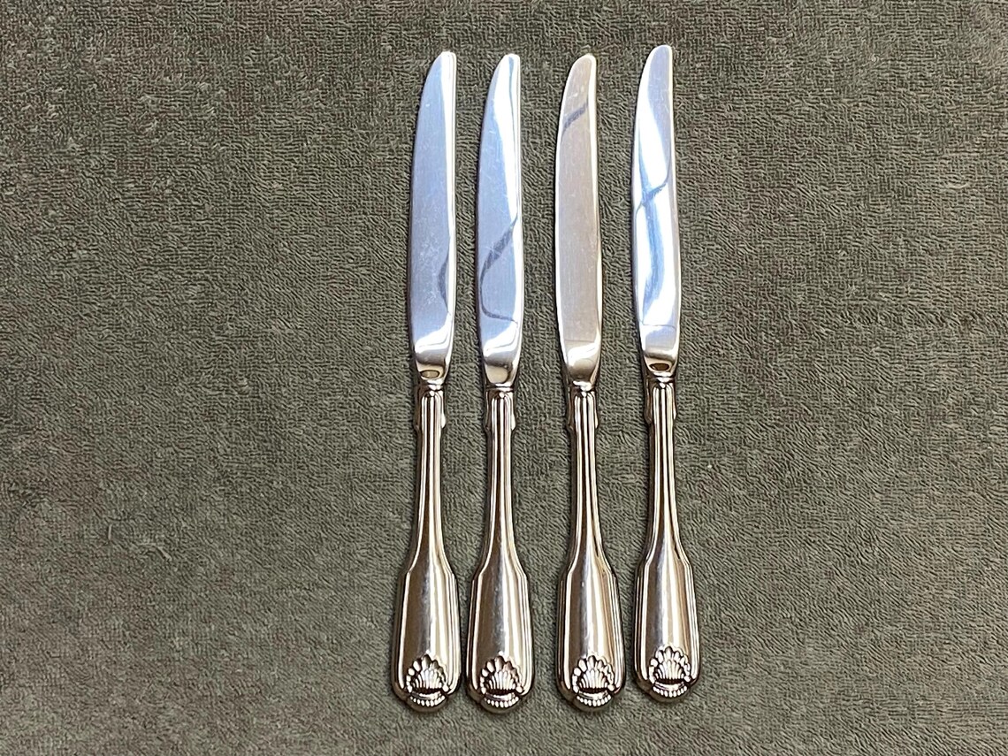 Oneida Classic Shell Heirloom Stainless Flatware 20 Piece Set - Etsy