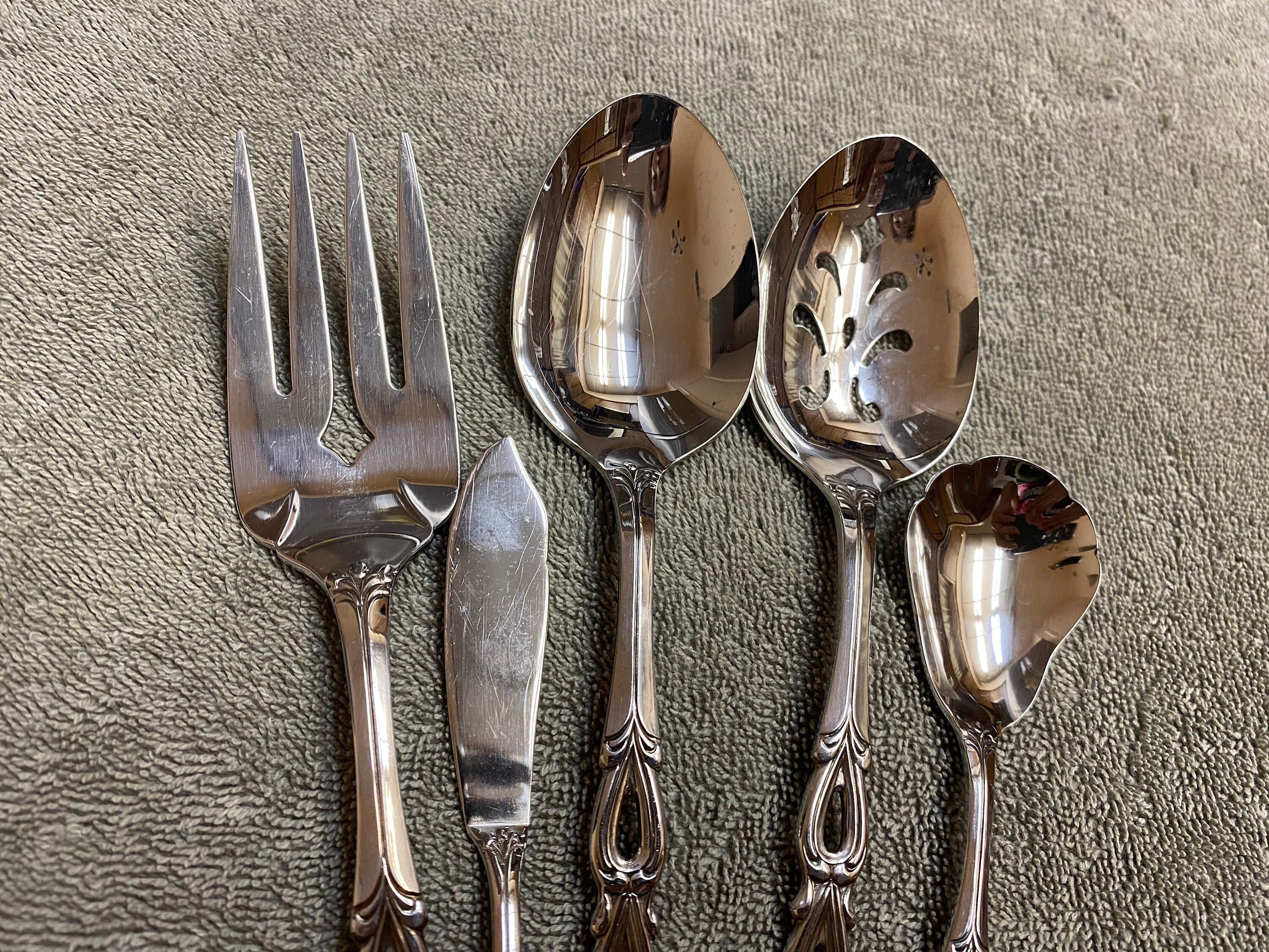 Oneida Chandelier Community Stainless Flatware 45 Piece Set - Etsy