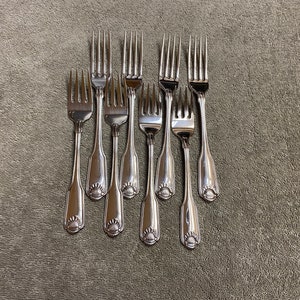Oneida Classic Shell Heirloom Stainless Flatware 20 Piece Set - Etsy