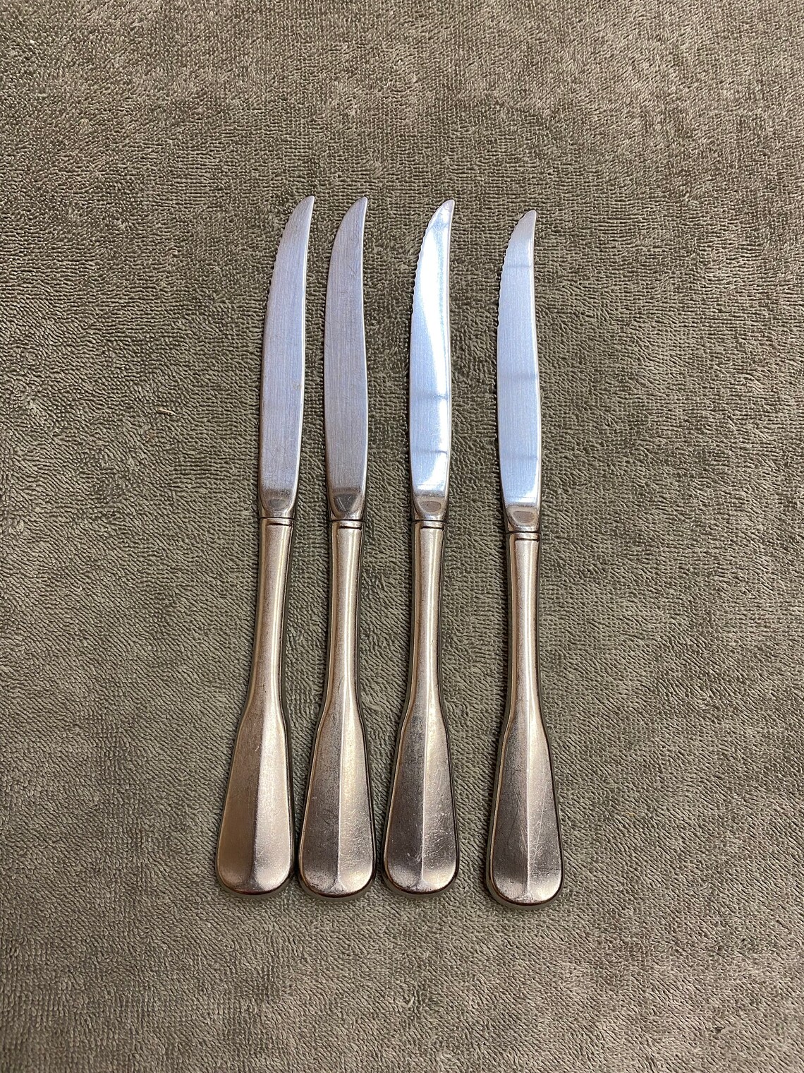 Oneida Colonial Artistry Distinction Deluxe Stainless HH 20 Pc | Etsy