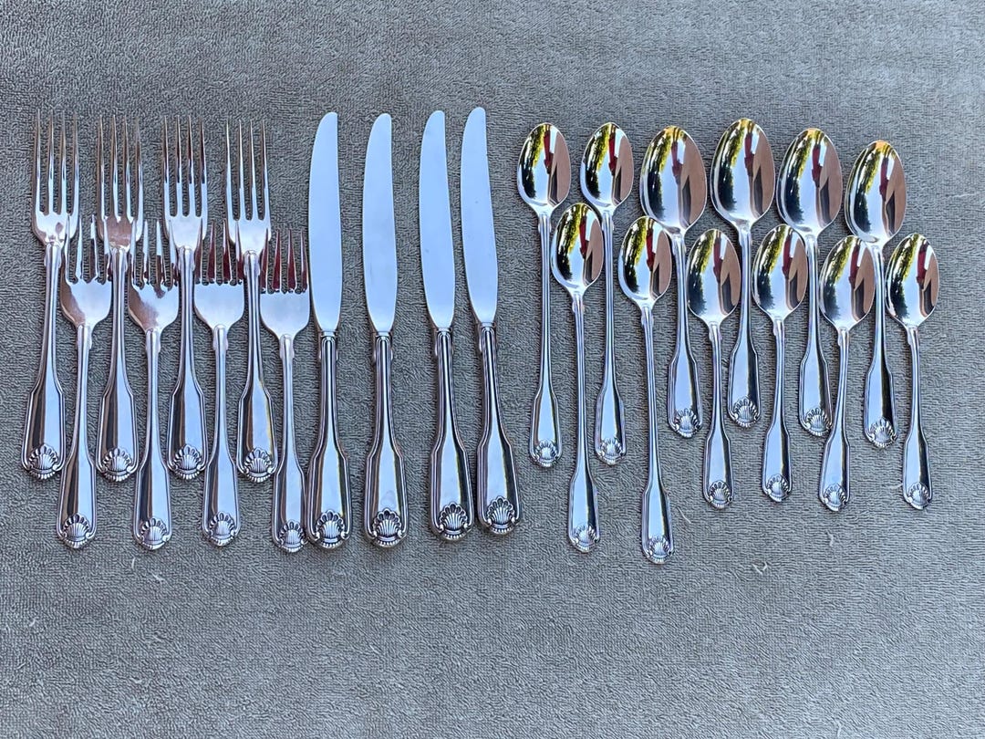 Oneida Classic Shell Heirloom Stainless Steel Flatware 24 Piece Set ...