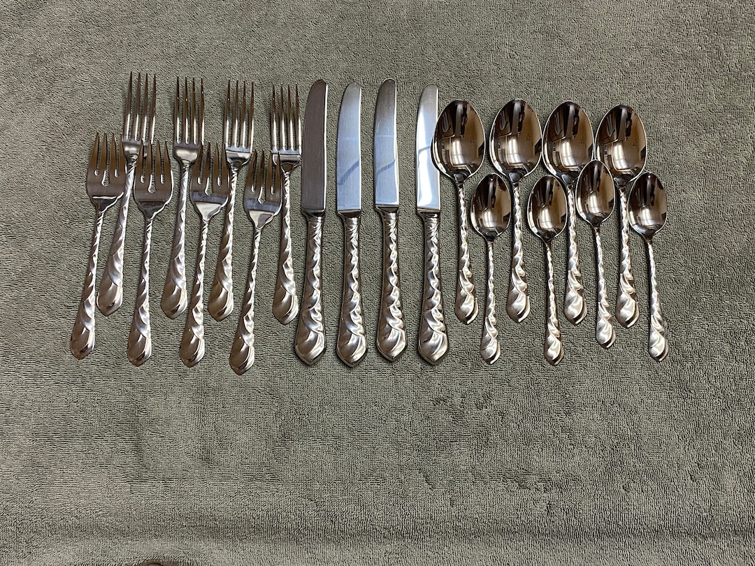 Oneida Pacific Tide Community Stainless Flatware 20 Piece Set Excellent ...