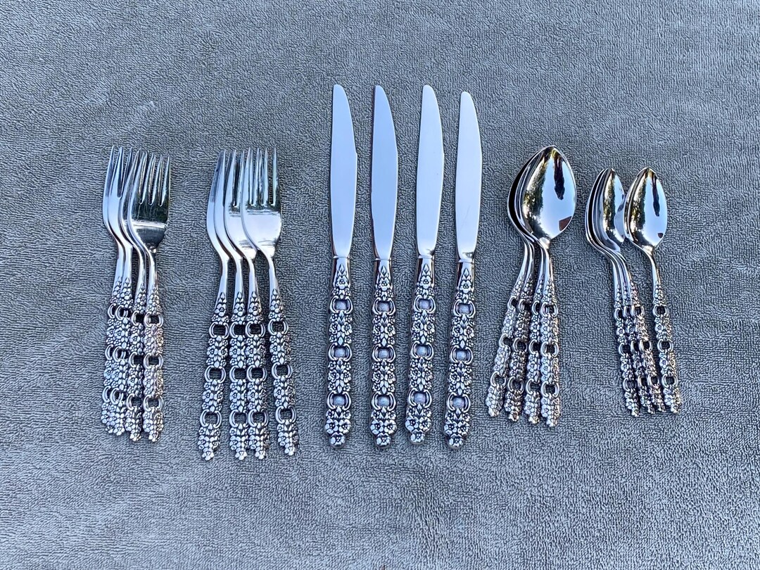 Oneida VIOLA VOILA Community Stainless Steel Flatware 20 Piece Set USED ...