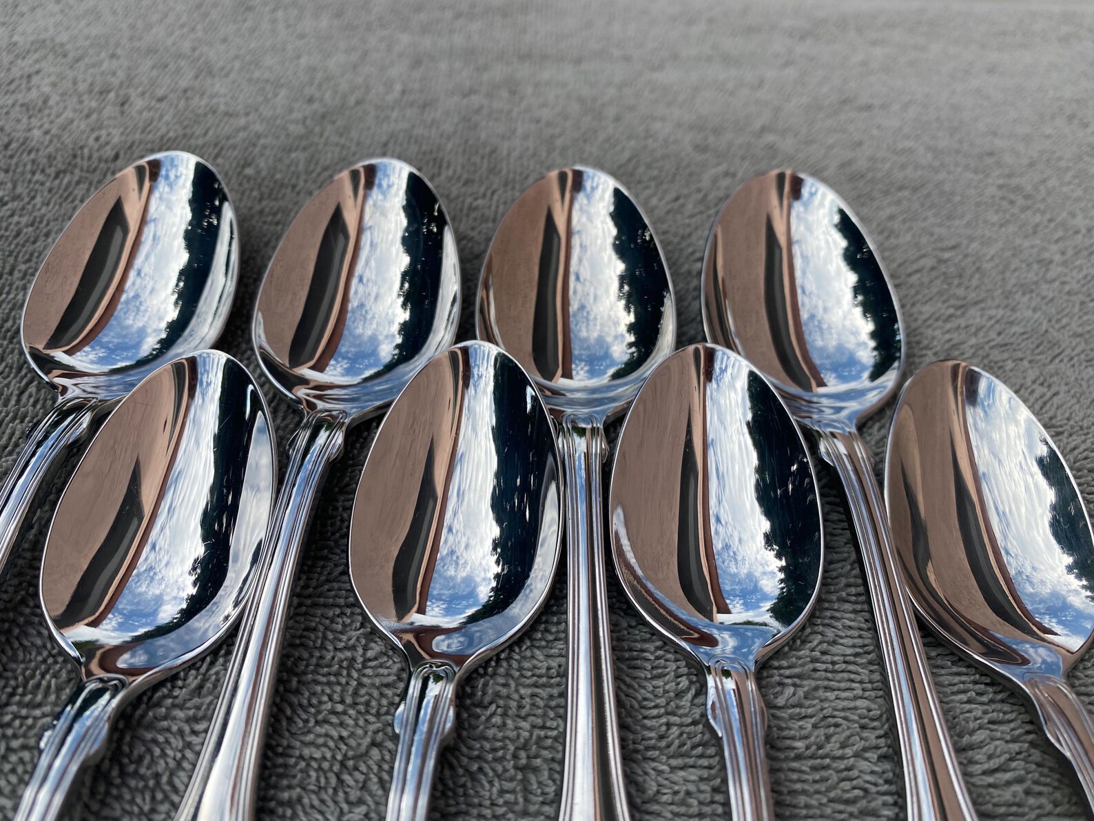 Oneida Classic Shell Heirloom Stainless Flatware 20 Piece Set - Etsy