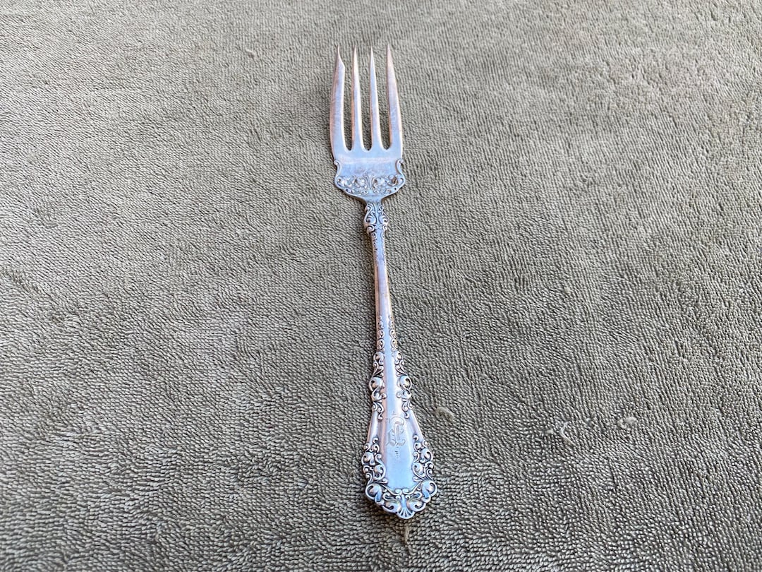 1847 Rogers Bros A1 Berkshire Silver-plate Flatware One(1) Serving Fork ...