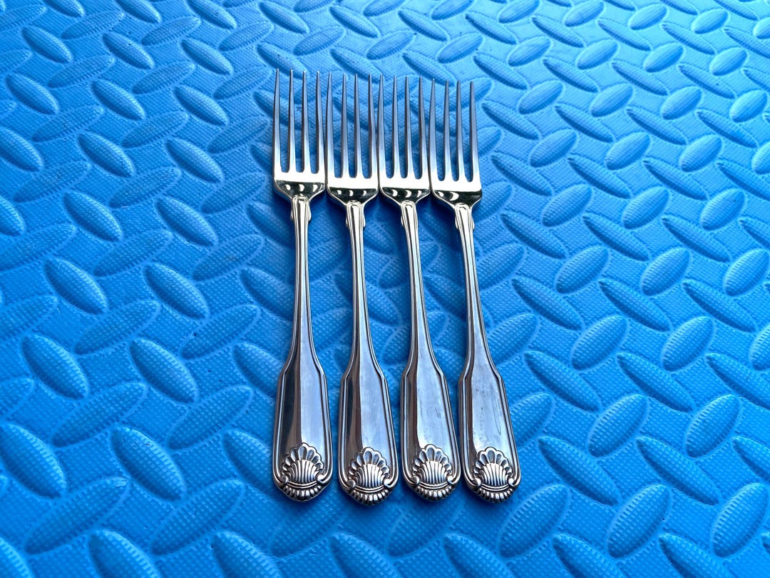 Oneida Classic Shell Heirloom Stainless Steel Flatware Set of 4 Dinner ...
