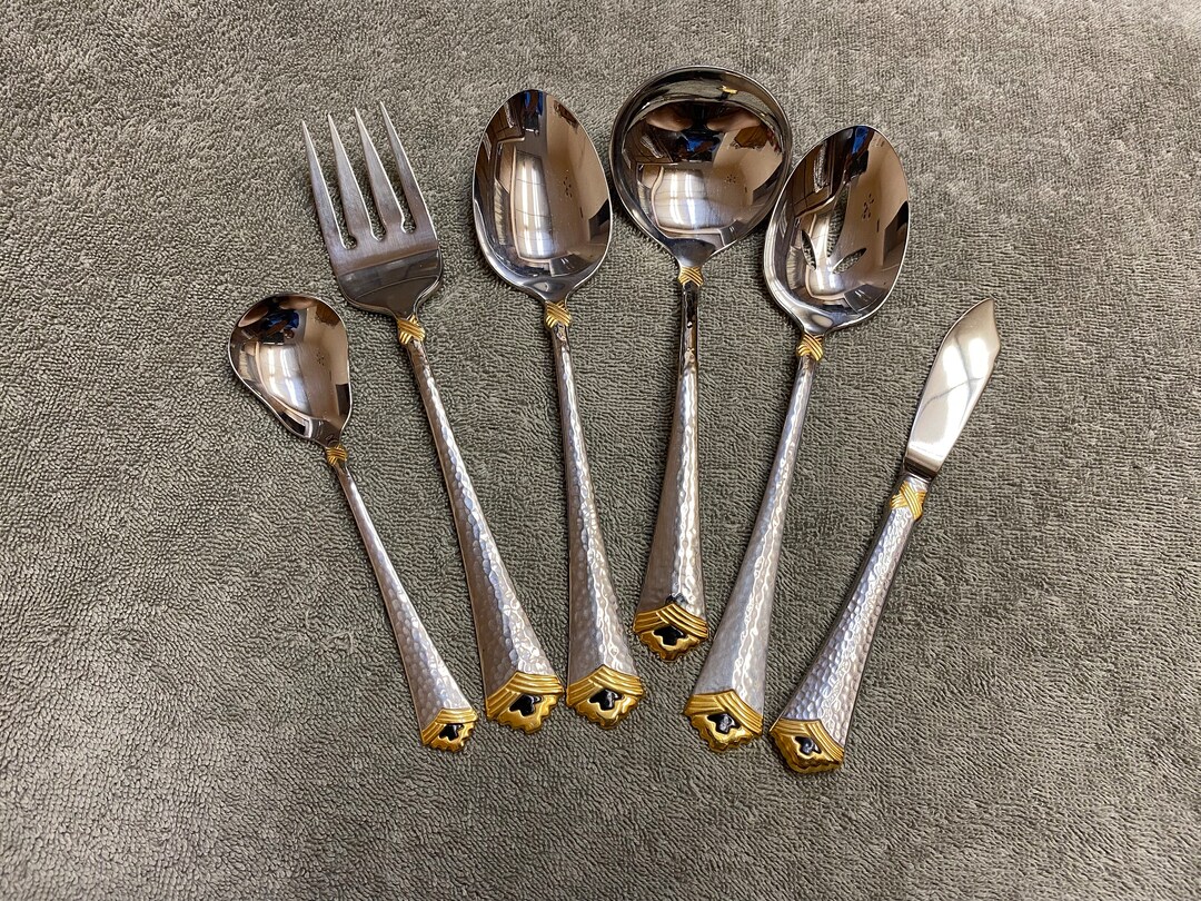 Oneida Tesoro Black and Gold Accent Stainless Flatware 7 Serving Piece ...