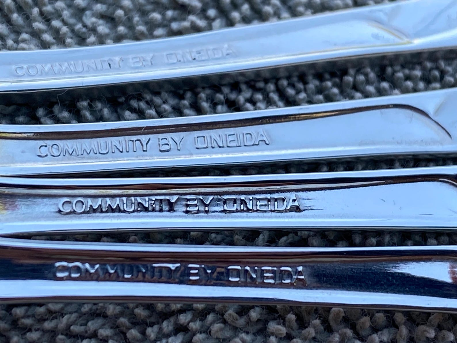 Oneida Pacific Tide Community Stainless Flatware 20 Piece Set Excellent ...