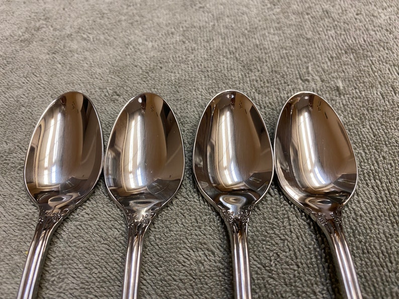 Oneida Dover Glossy Heirloom Stainless Flatware 4 Iced Tea Spoons 7-3/8 ...