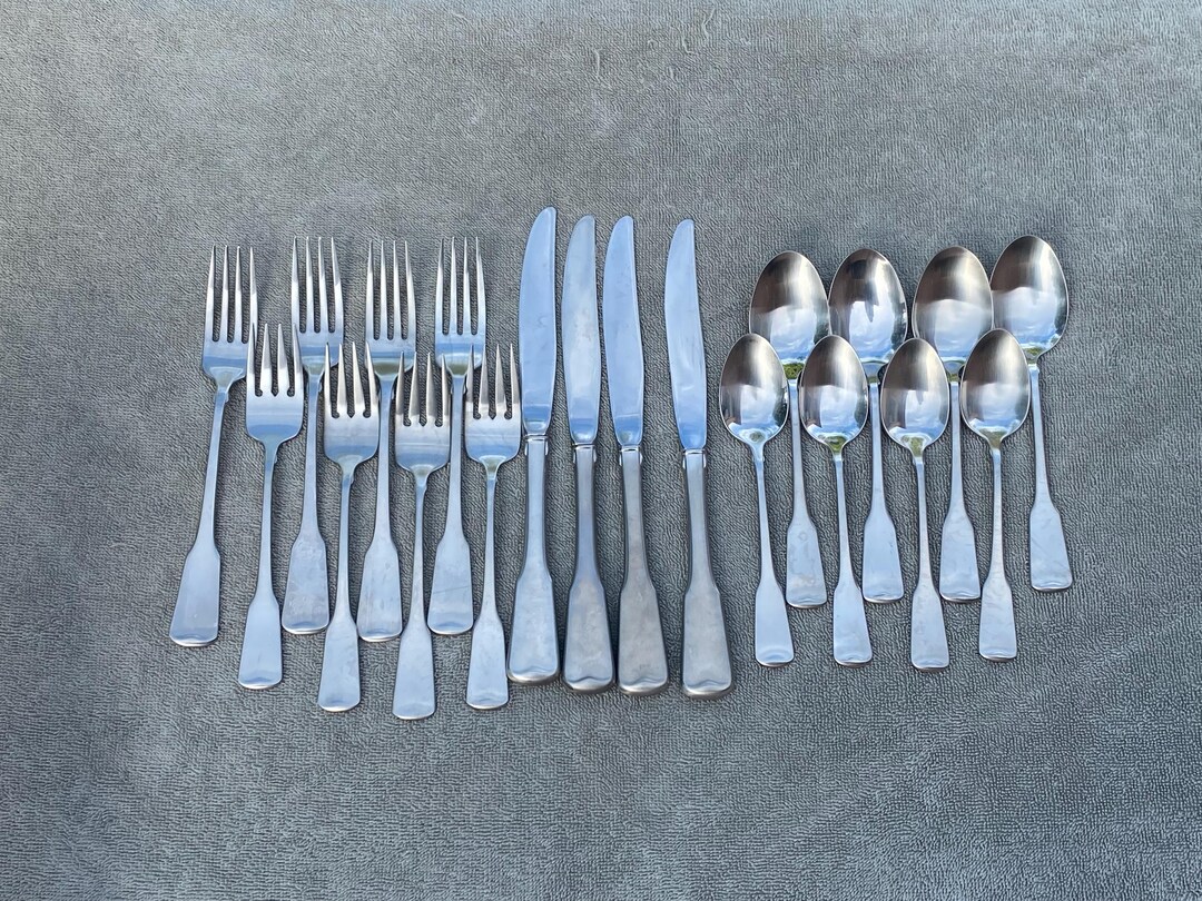 Oneida American Colonial Heirloom Stainless Flatware 20 Piece Set - Etsy