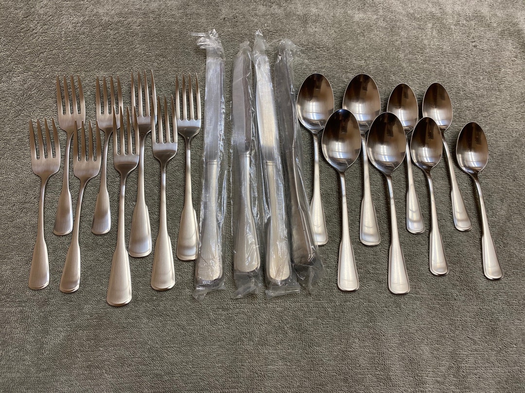 Oneida Yorktowne Satin Stainless Steel Flatware 20 Piece Set - Etsy