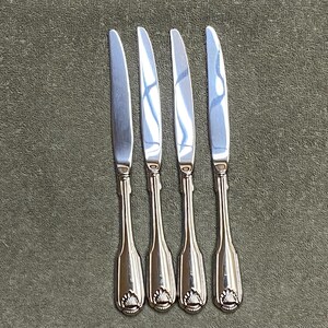 Oneida Classic Shell Heirloom Stainless Flatware 20 Piece Set - Etsy