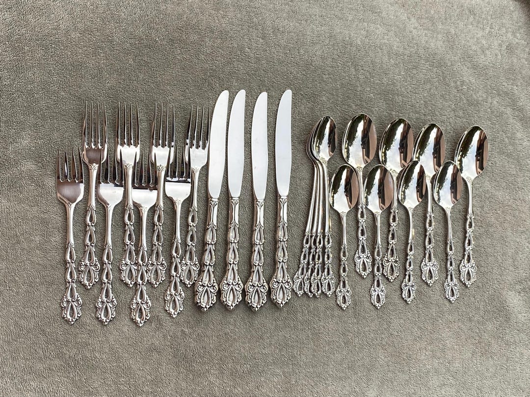 Oneida Chandelier Community Stainless Flatware 24 Piece Set Excellent ...