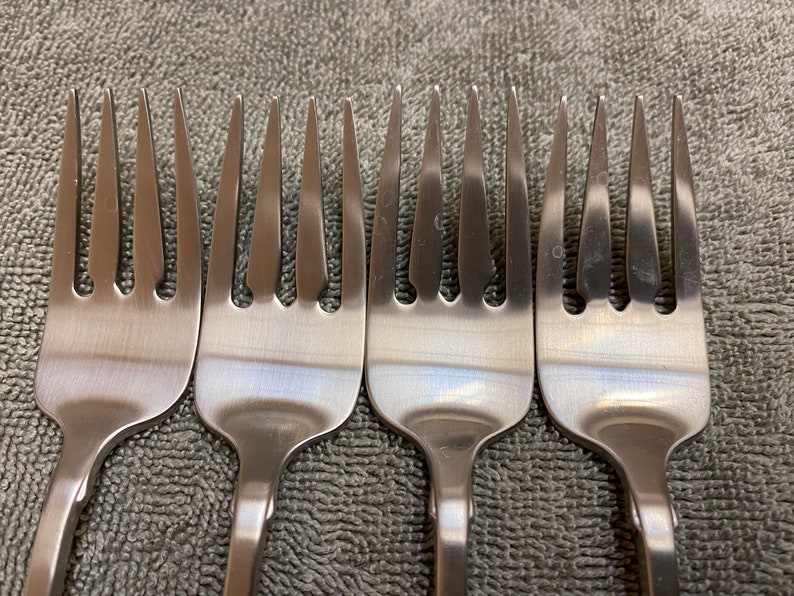 Oneida American Colonial Satin Stainless Flatware 20 Pc Set Excellent ...